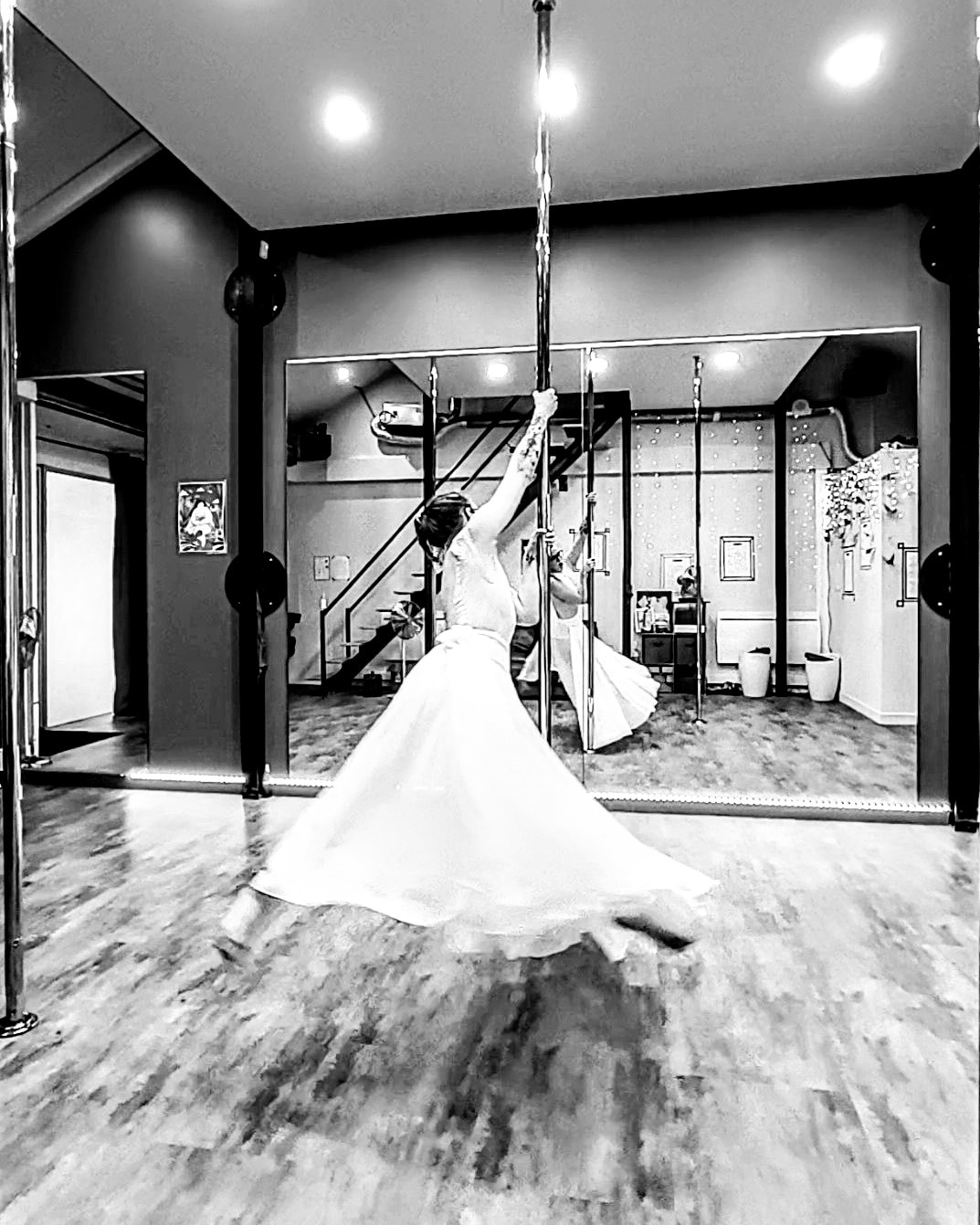 DOSSIER / INTERVIEWS : Monter son studio de pole dance – Twist On Air